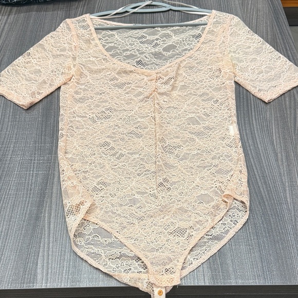 Zara | Tops | Zara Delicate Lace Bodysuit In Soft Peach | Poshmark